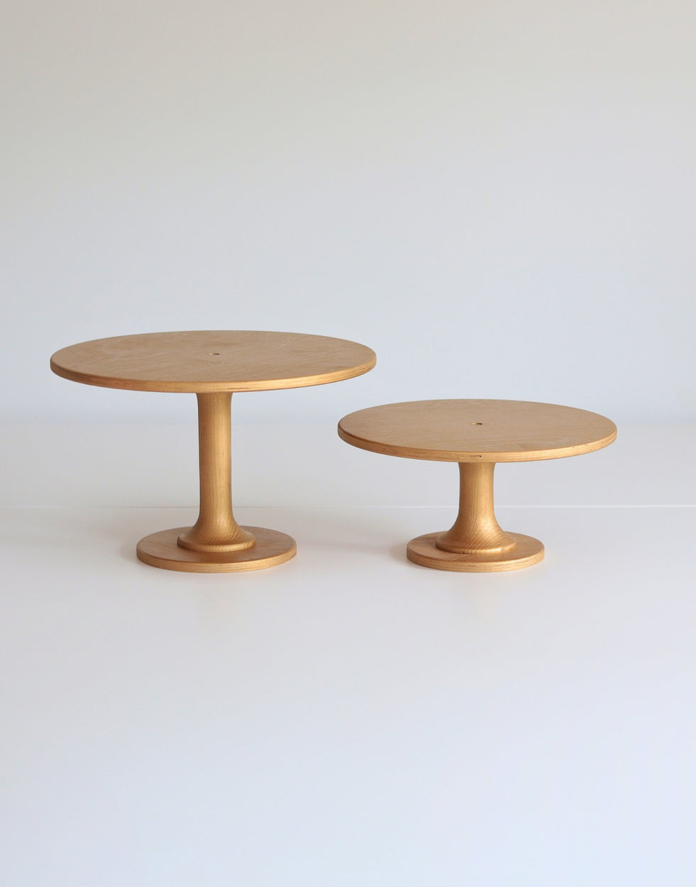 The Hourglass Scandinavian Birch Cake Stand | Prop Options