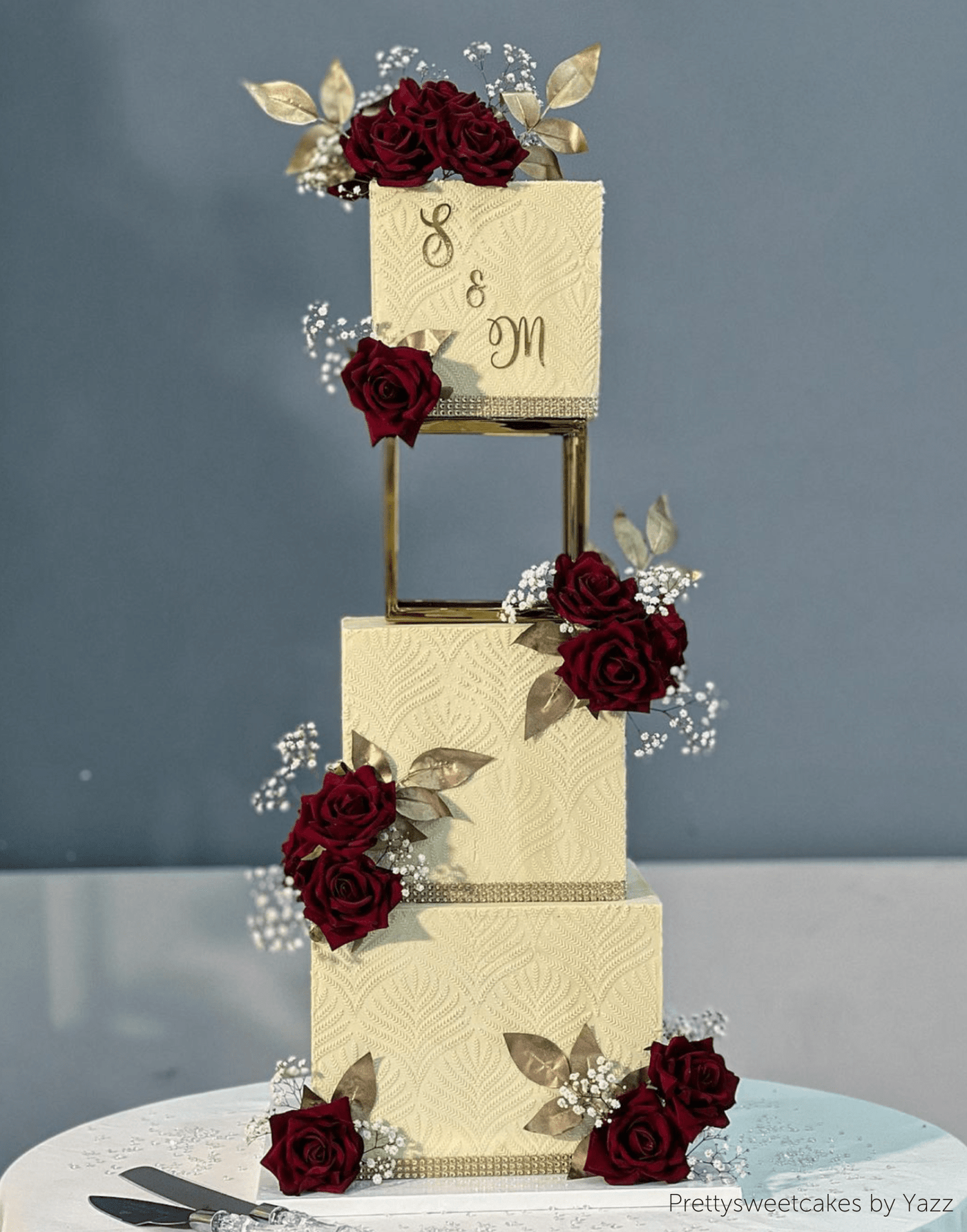 Square Metallic Cake Separator | Prop Options