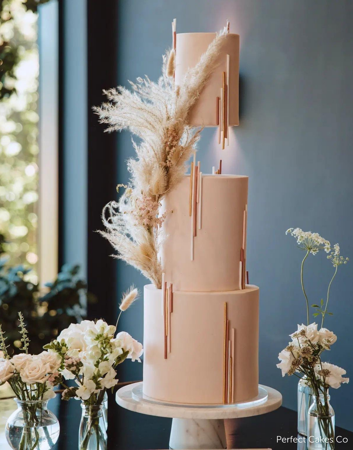 PropTrends #6 - Defying Gravity With The Floating Cake Tier – Prop Options