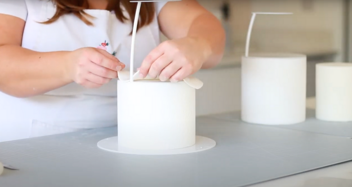 PropTV: How to Create a Floating Tier Cake with the Side Bar Separator ...
