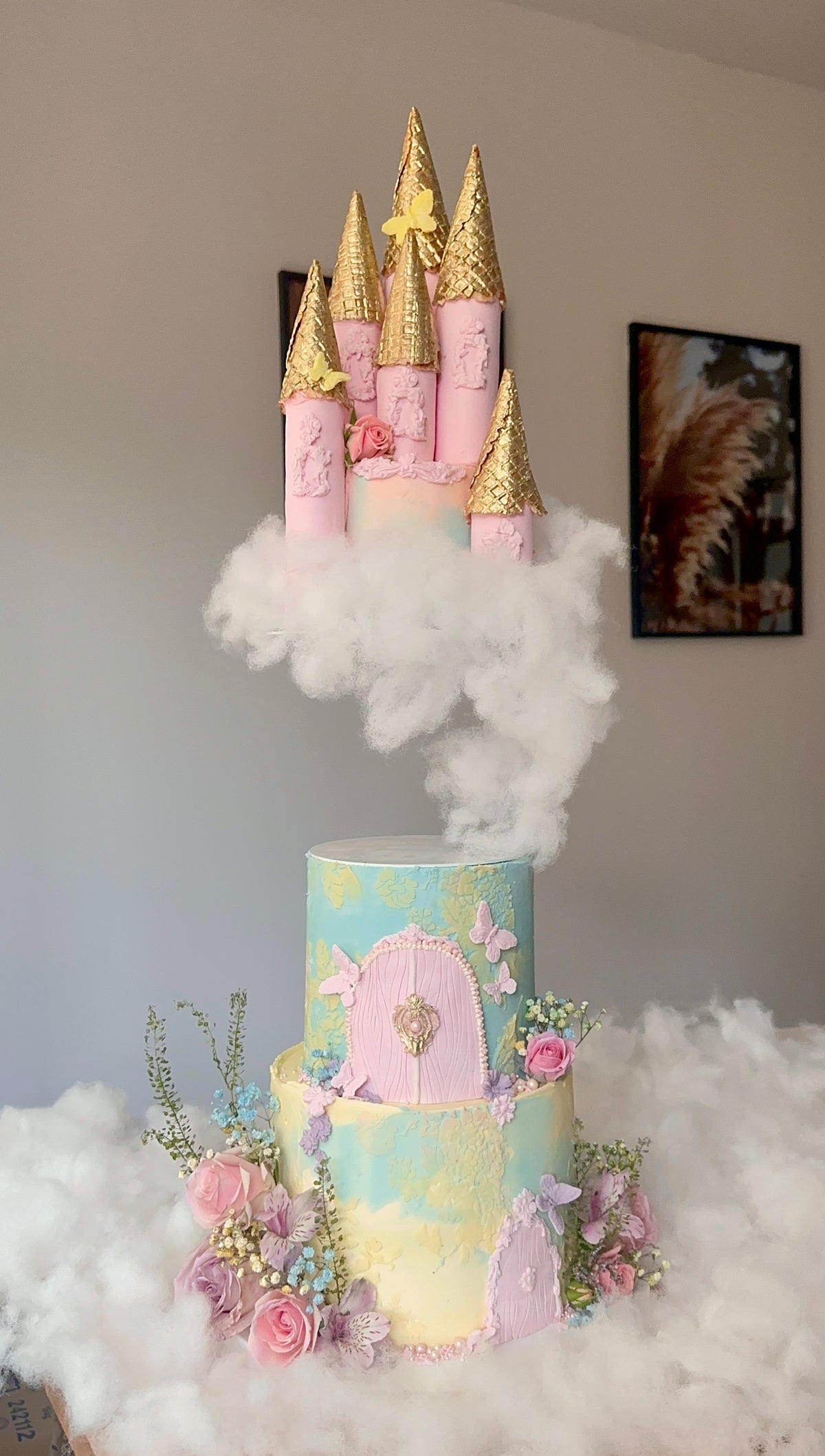 The Story Behind The Castle In The Clouds With Cakes Couture – Prop Options
