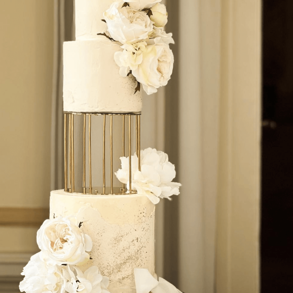 Gold Birdcage Cake Separator | Prop Options