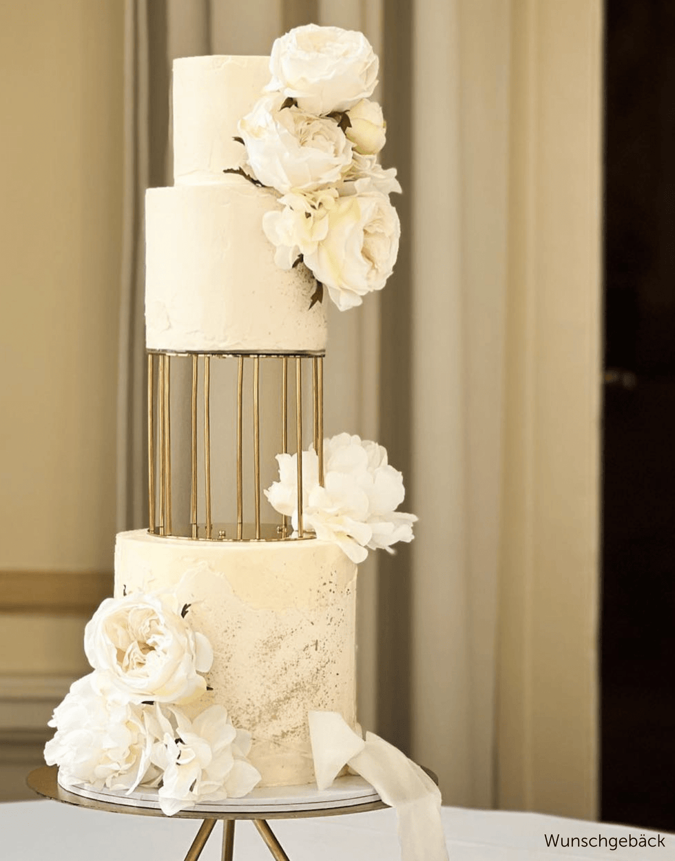Gold Birdcage Cake Separator | Prop Options