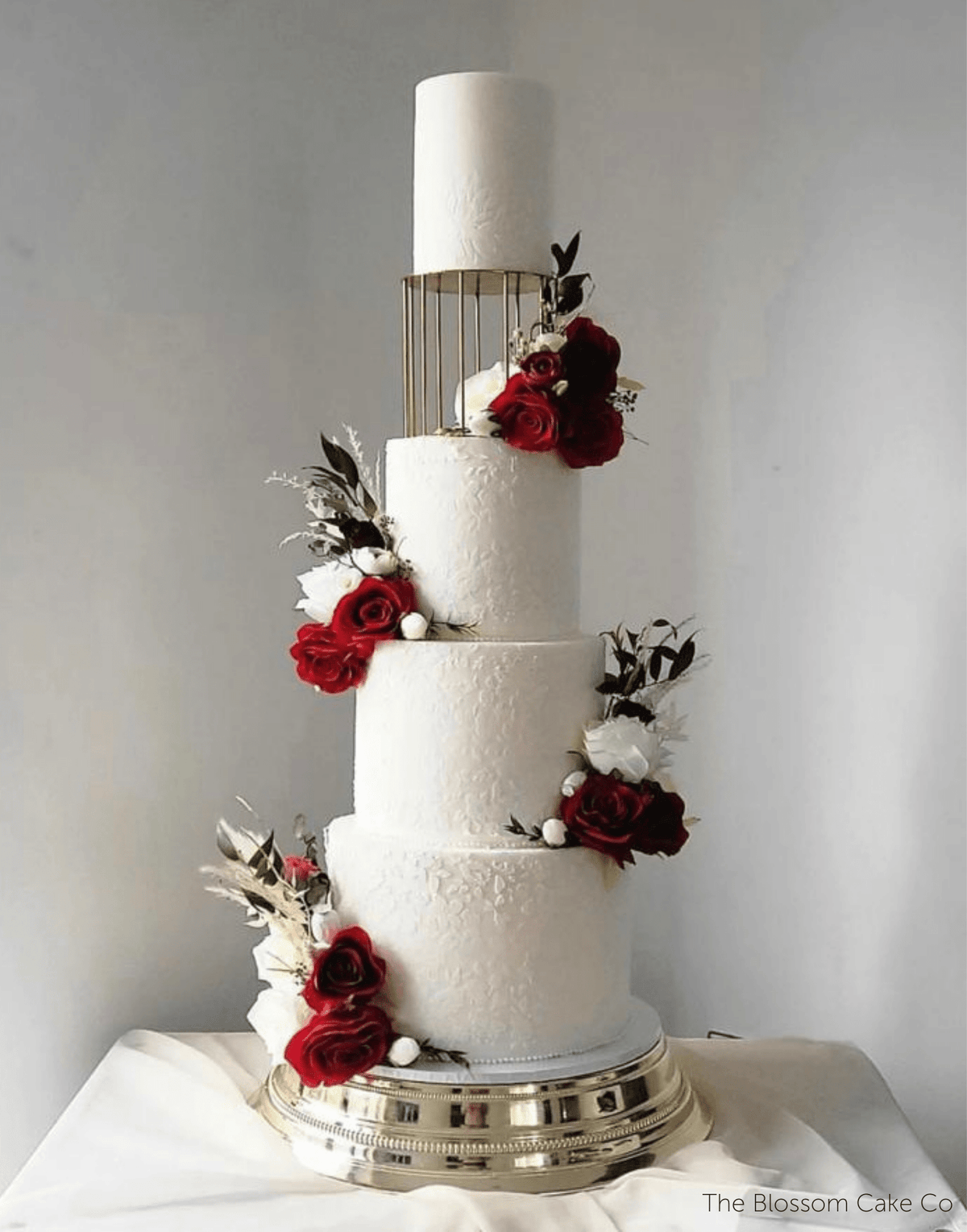 Gold Birdcage Cake Separator | Prop Options