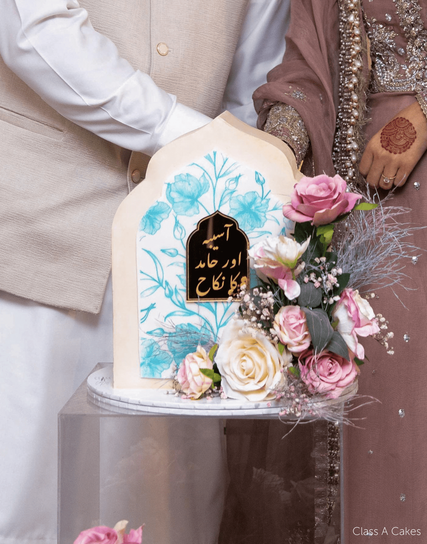 Original Trefoil Arch Cake Guides | Prop Options