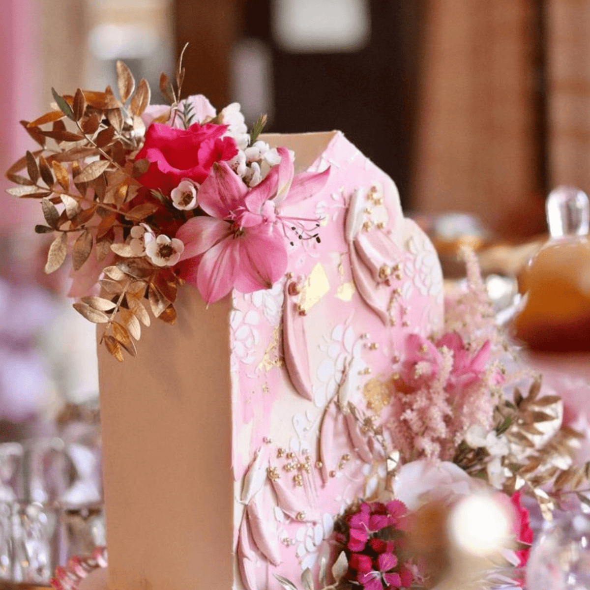 Original Trefoil Arch Cake Guides | Prop Options