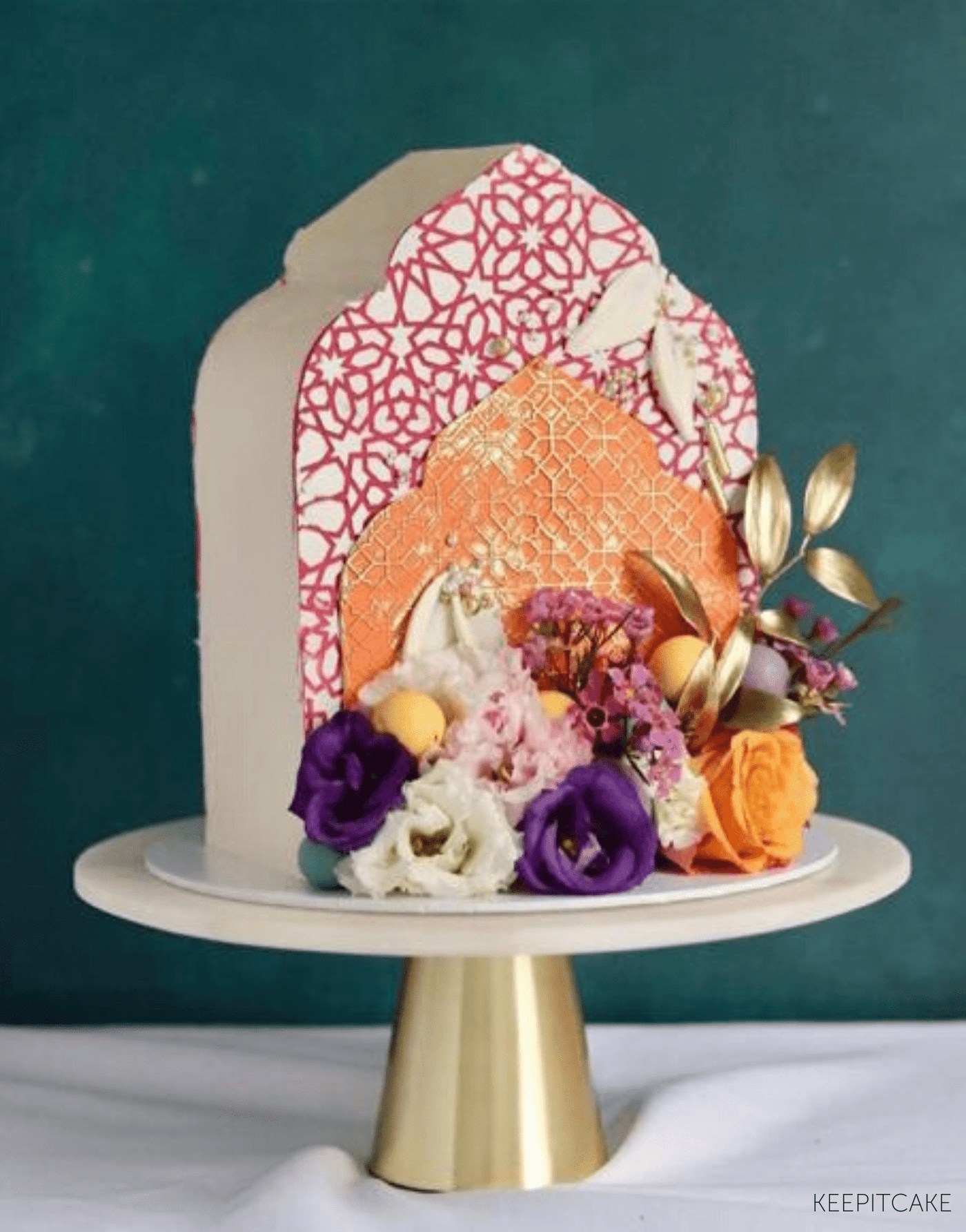 Original Trefoil Arch Cake Guides | Prop Options