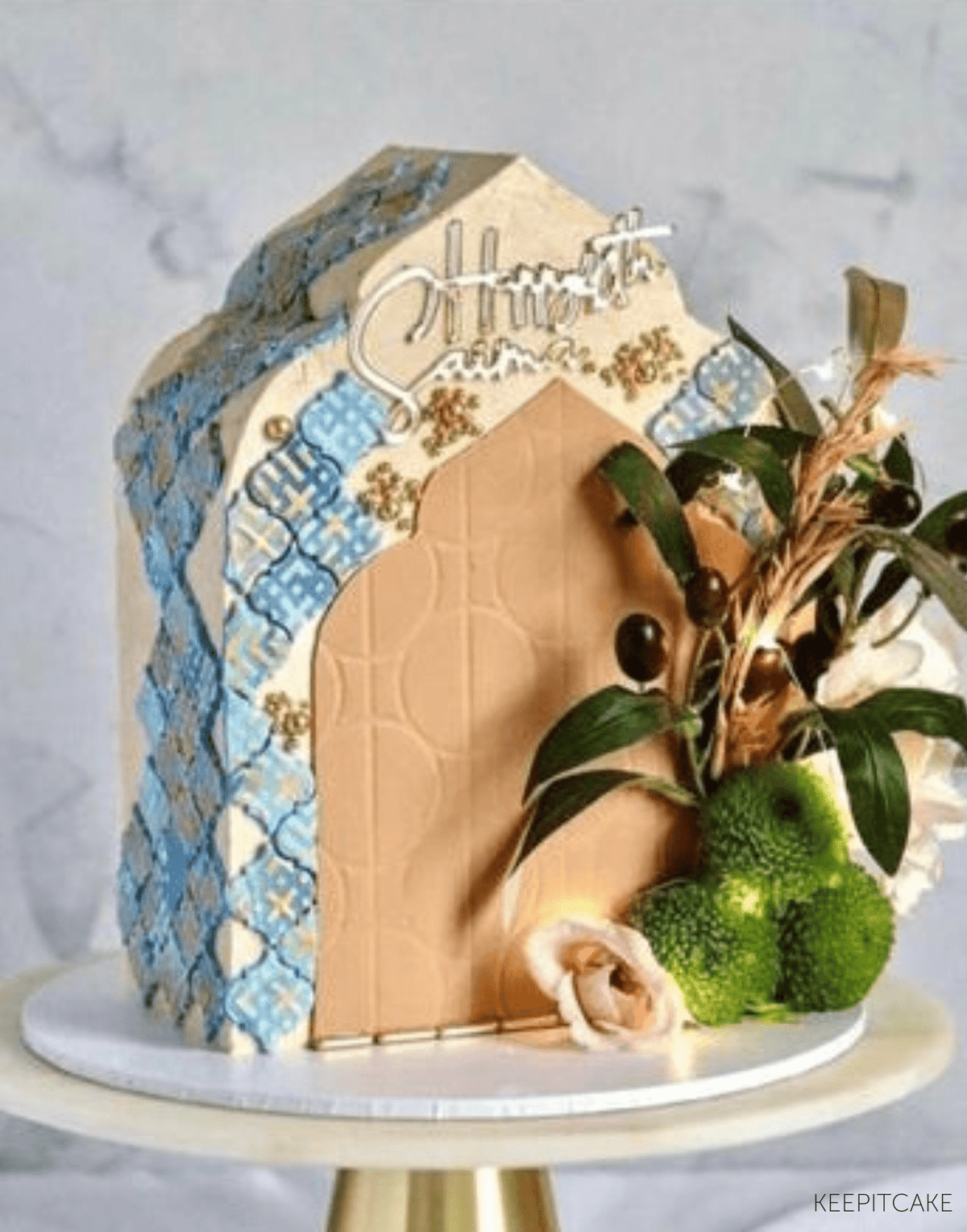 Original Trefoil Arch Cake Guides | Prop Options