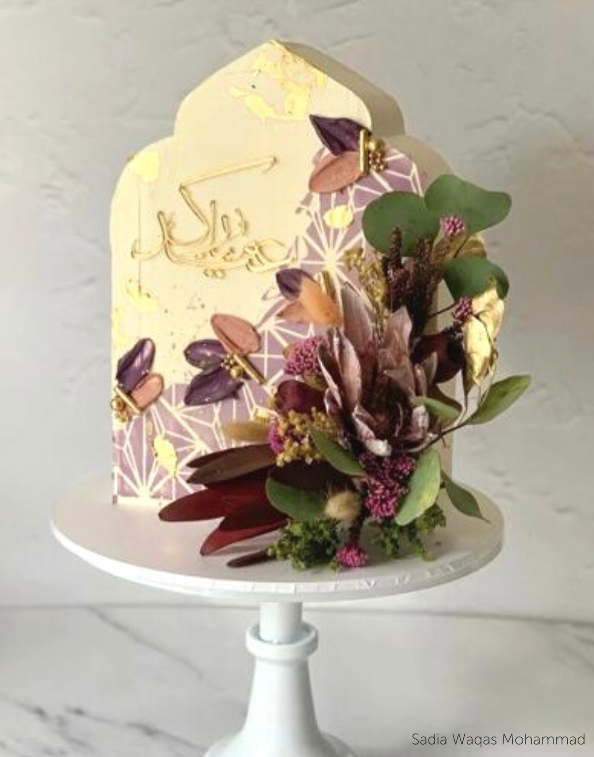 Original Trefoil Arch Cake Guides | Prop Options