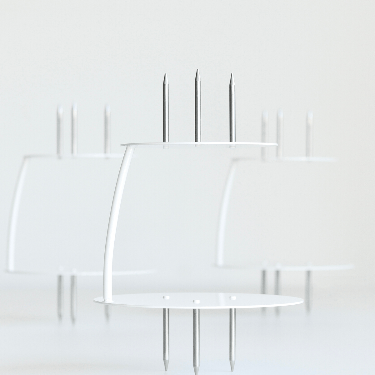 Round Side Bar Floating PropSecure® Cake Separator | Prop Options